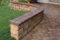 Seating walls professionally installed – Paver Connection